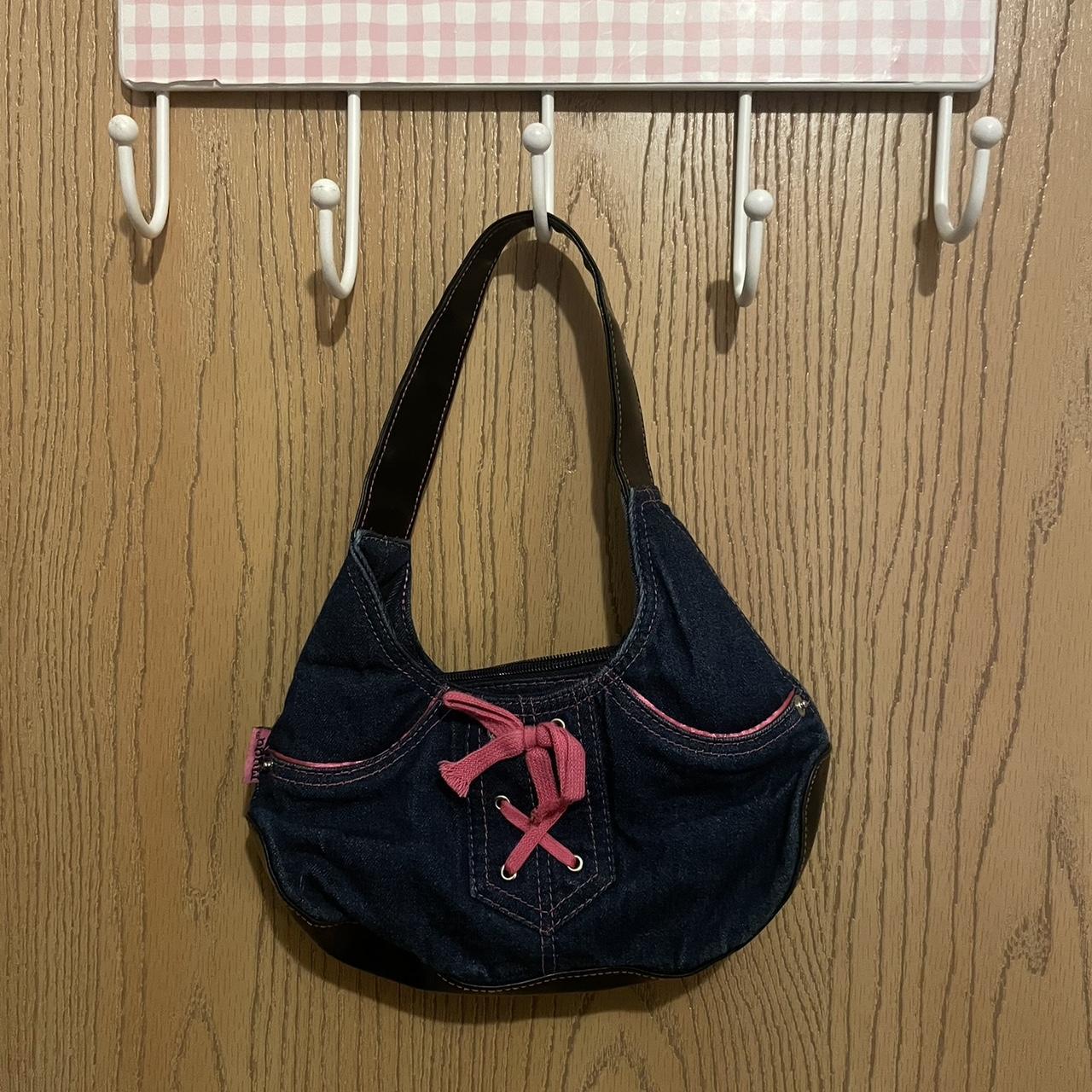 y2k mudd shoulder bag white stain inside zipped... - Depop