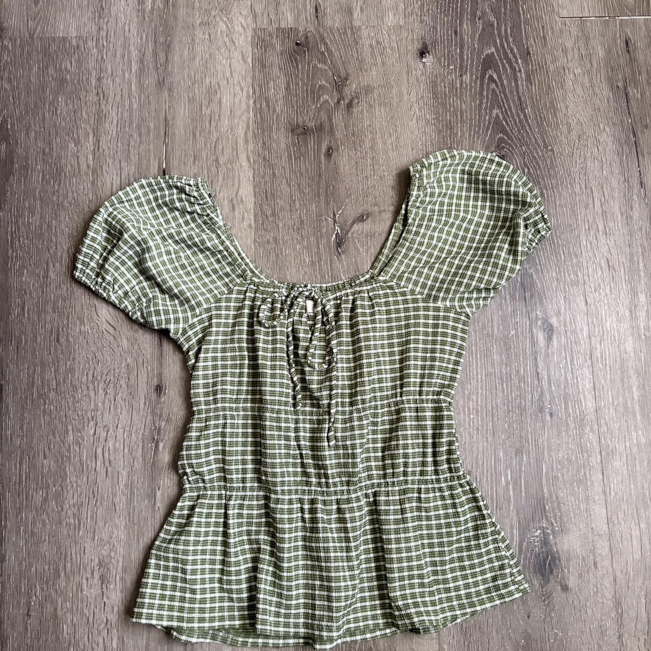 Madewell green milkmaid top ! So cute for summer/... | Depop
