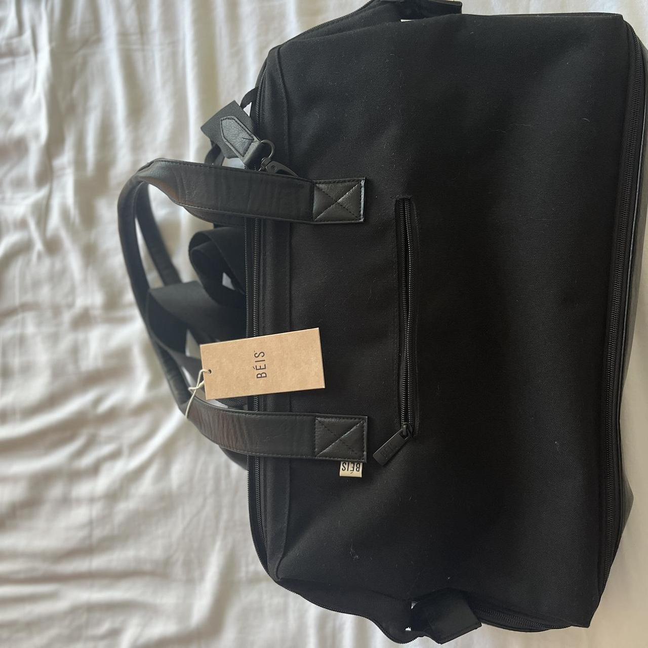 BRAND NEW Beis weekender travel bag - Depop