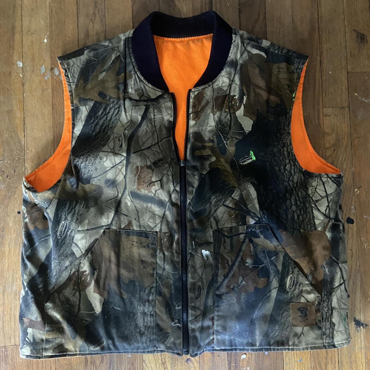 realtree heavy duty camo vest small neon green paint... - Depop