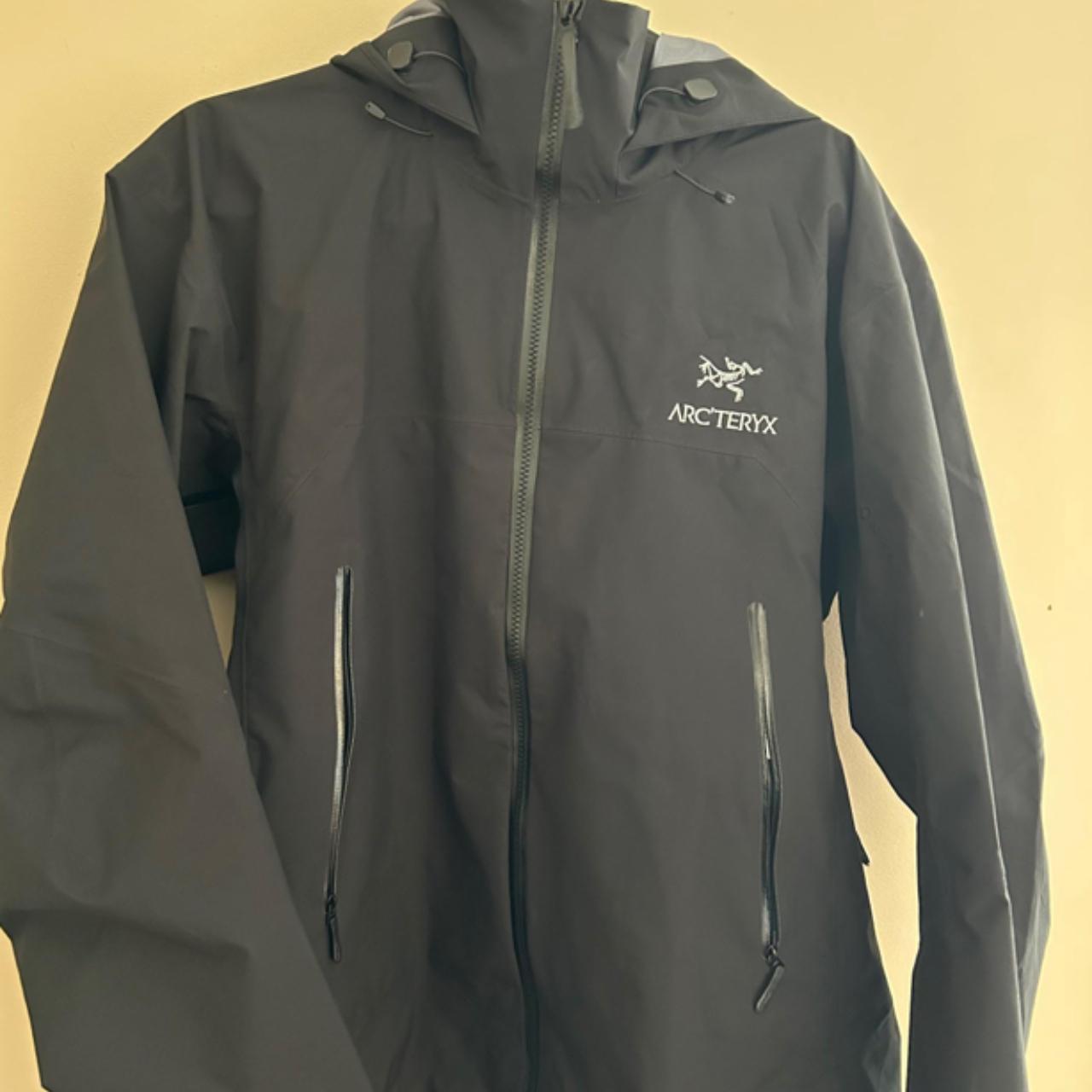 Arc'teryx waterproof hardshell jacket / SIZE XL /... | Depop