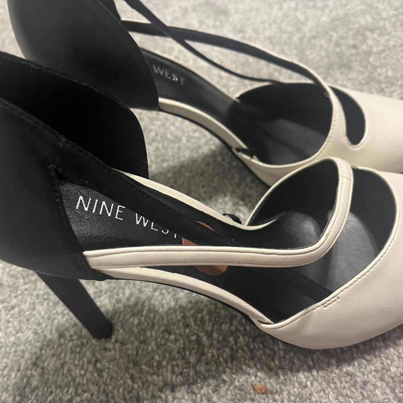 Nine West Black and white heels/pump - Depop