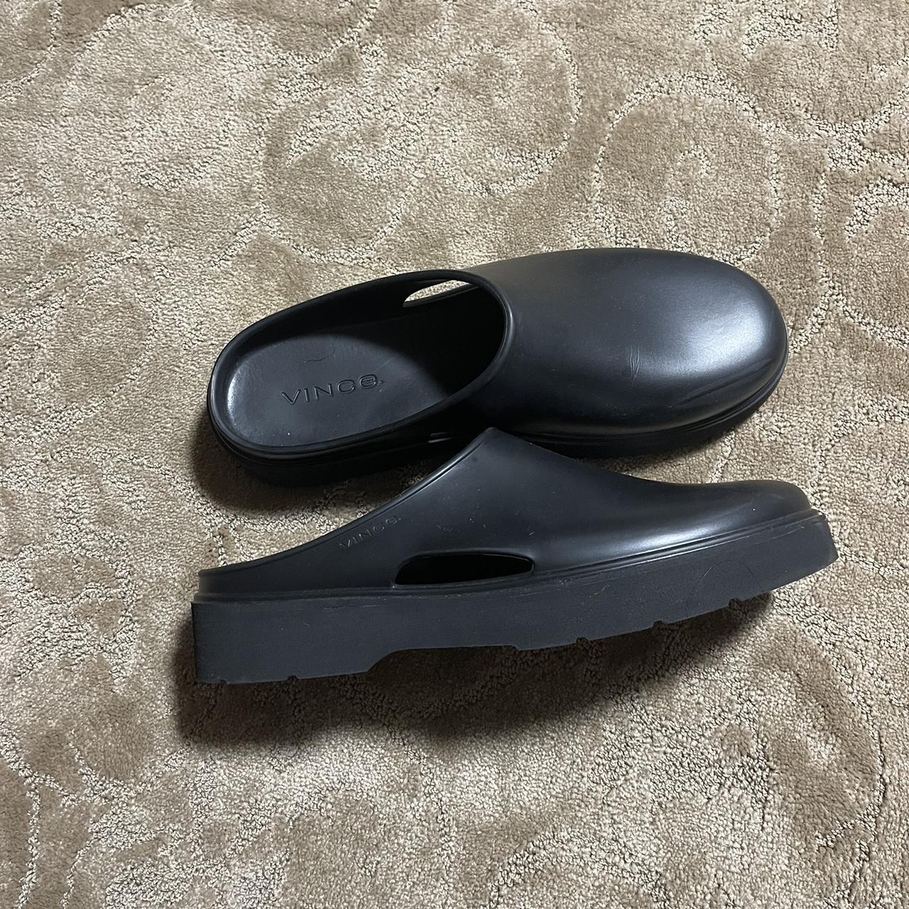 Vince mens Geo slip-on mule Super comfy, never... - Depop