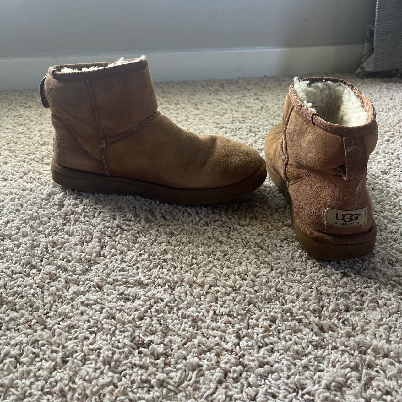 Uggs that have been worn a bit but has no stains or... - Depop