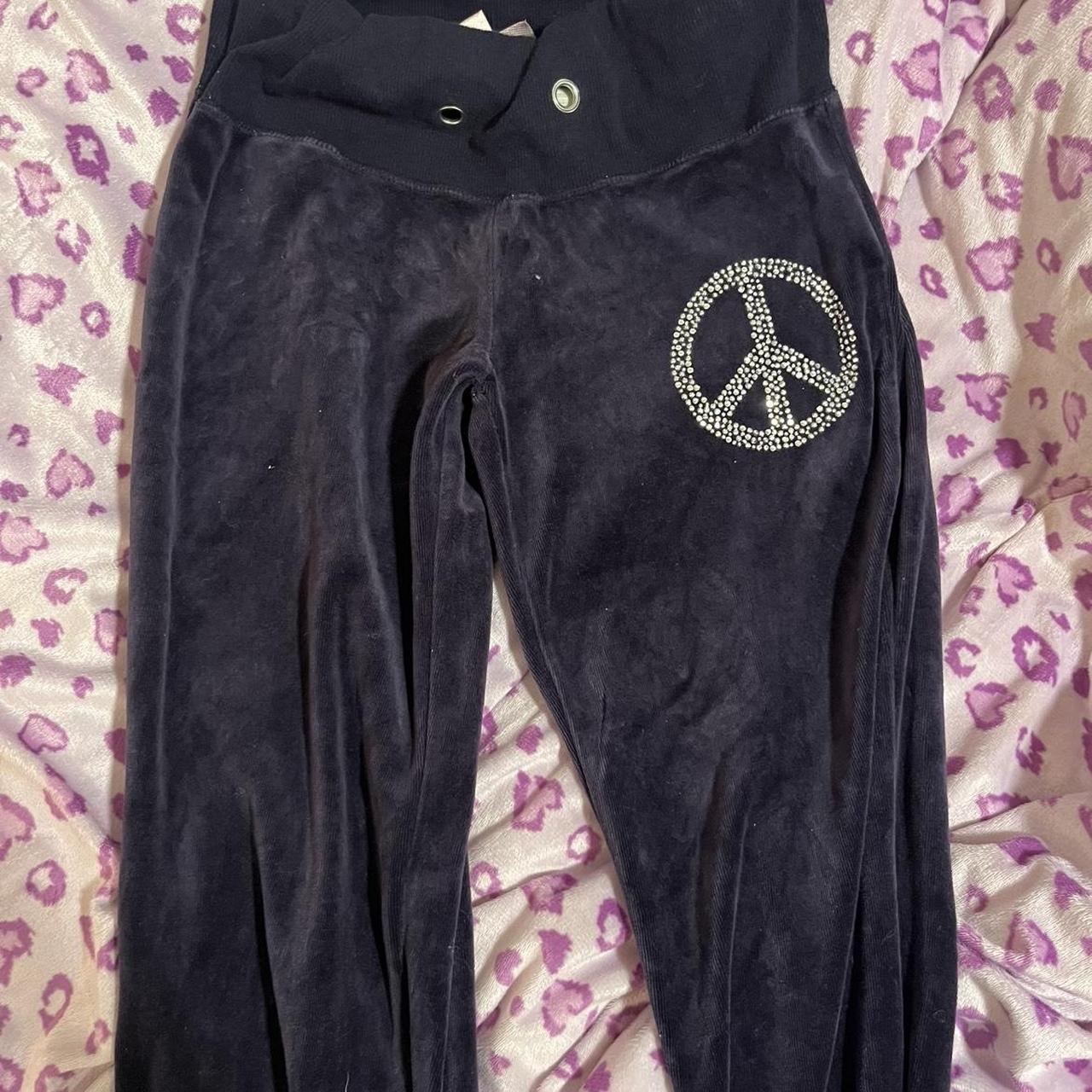 Super cute sweats :3 they are rlly tight !! - Depop