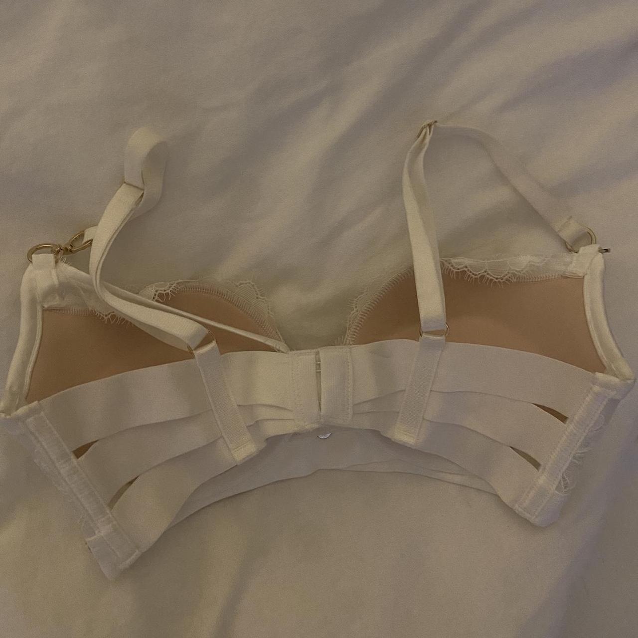 White bra never worn size 8D - Depop