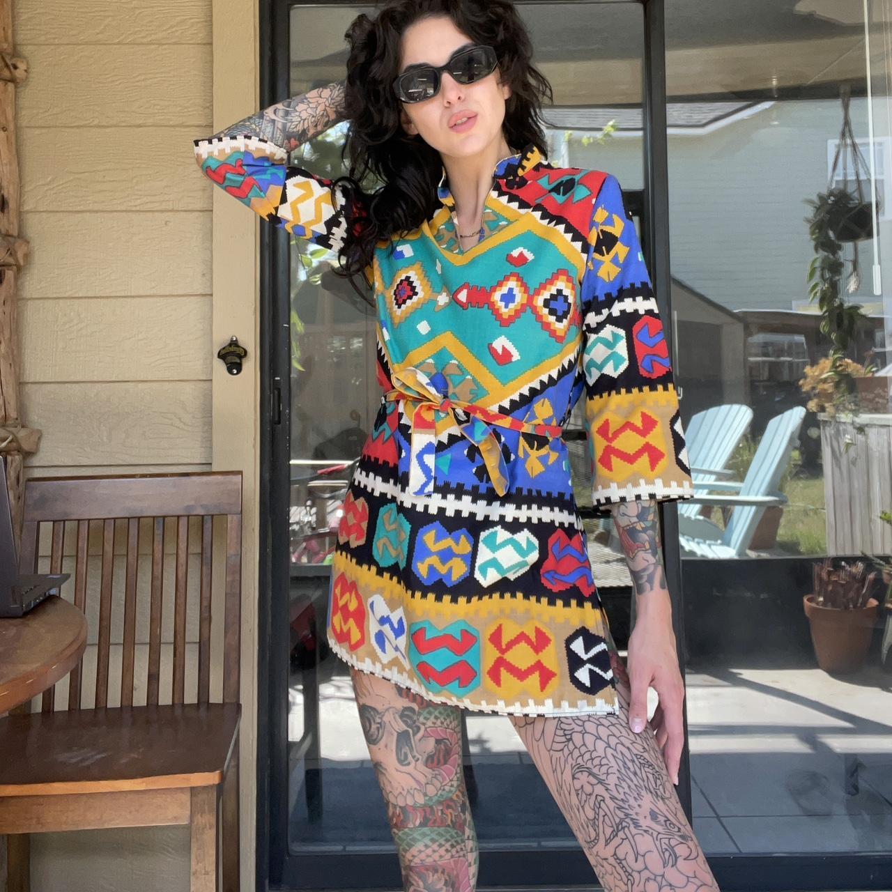 70s Rhoda Lee shirt. Fits a small, ties in the... - Depop