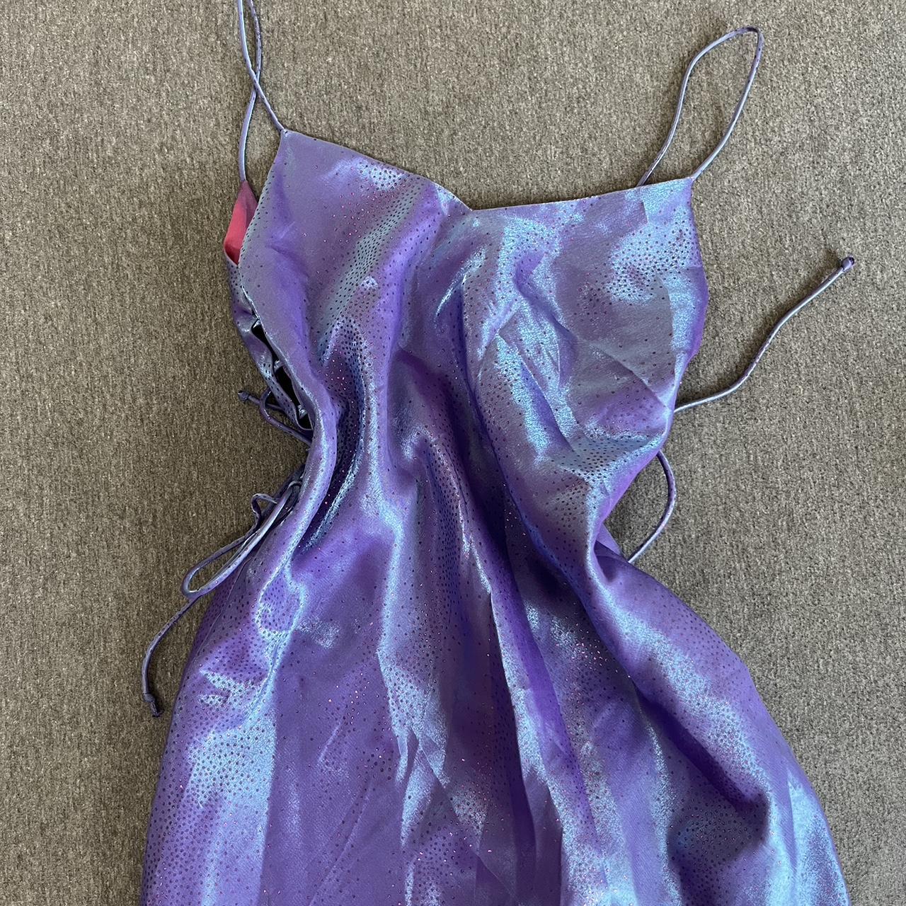 shimmery niki livas formal dress! the fabric reminds... - Depop