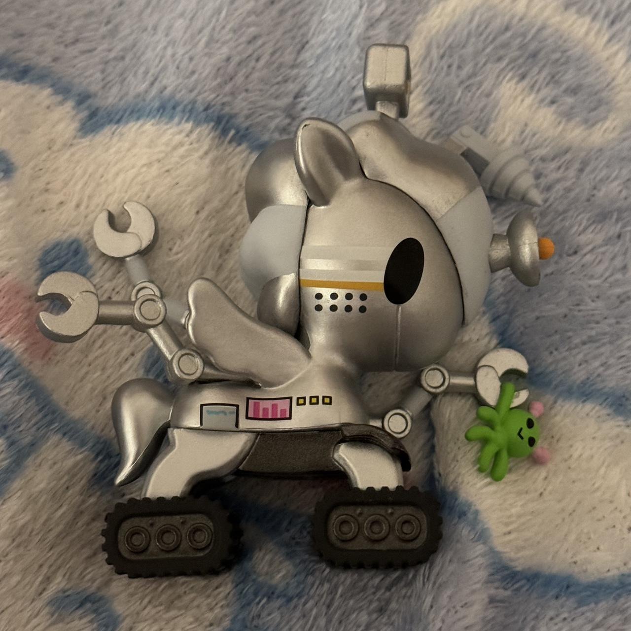 toki doki robot with alien #tokidoki #minifugure... - Depop