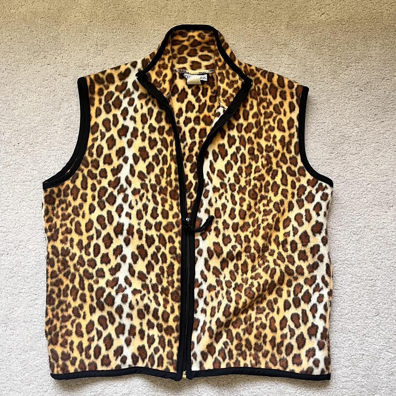 Cheetah print vest!!!! Fuzzy material but it’s super... - Depop