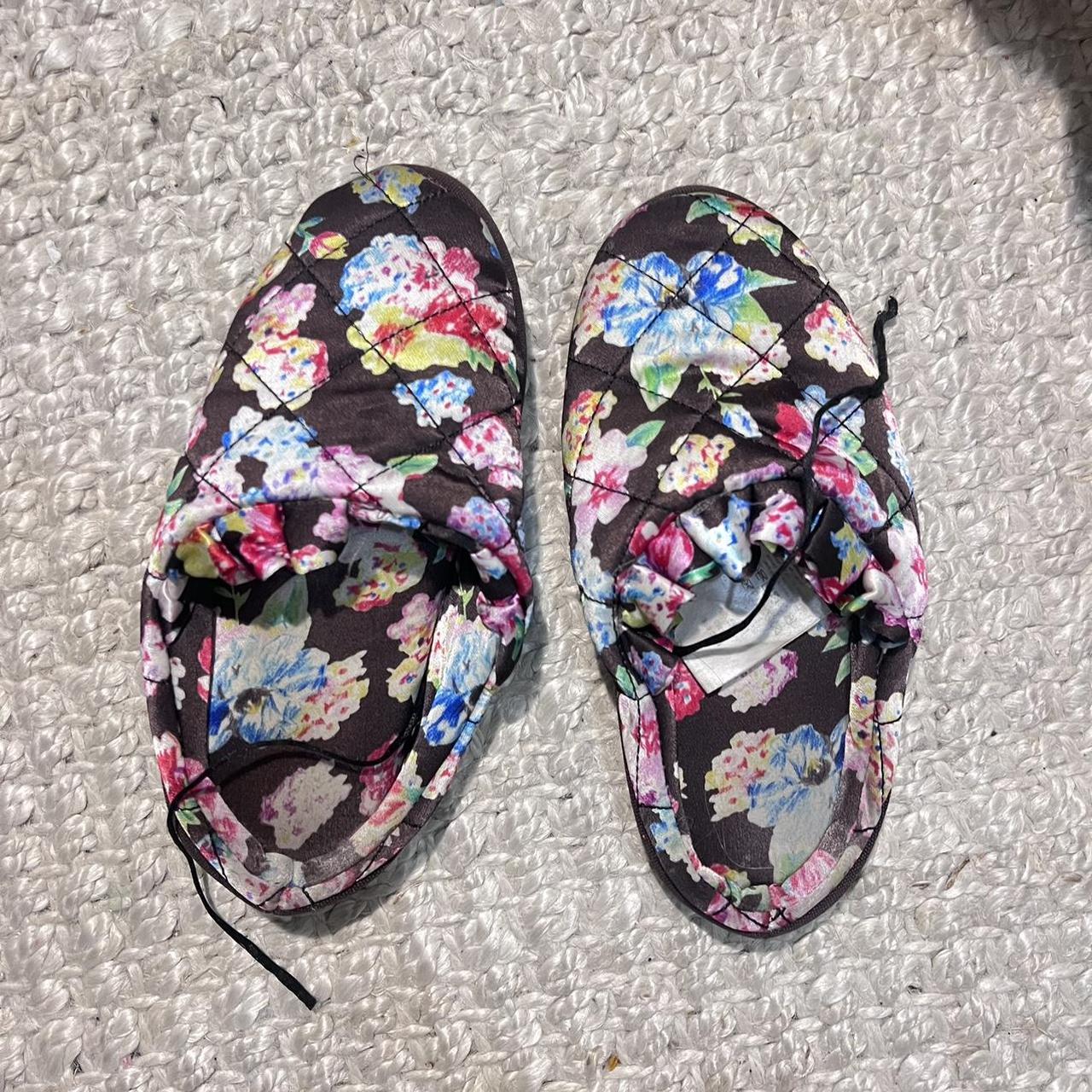 GANNI floral print slippers very comfortable and... - Depop