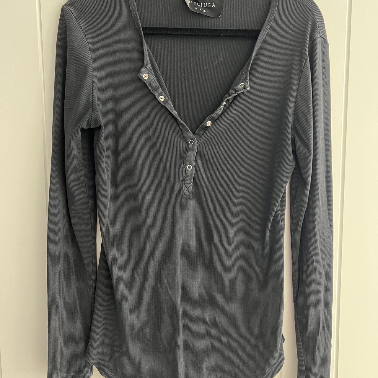 Decjuba Henley top acid wash grey $15 - Depop