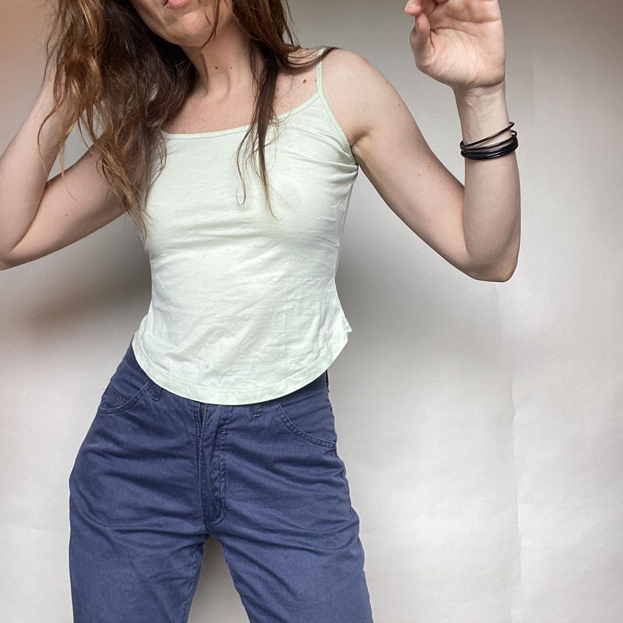 CK Y2k top asimmetrico con davanti rotondo più lungo... - Depop