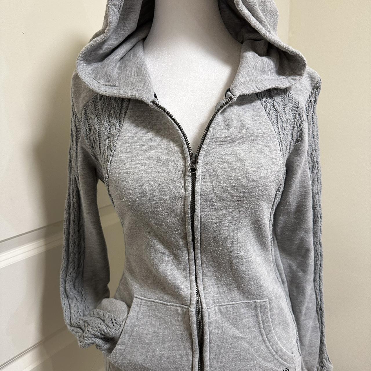 Y2K gray cable knit hoodie ⭐️size large ⭐️early... | Depop