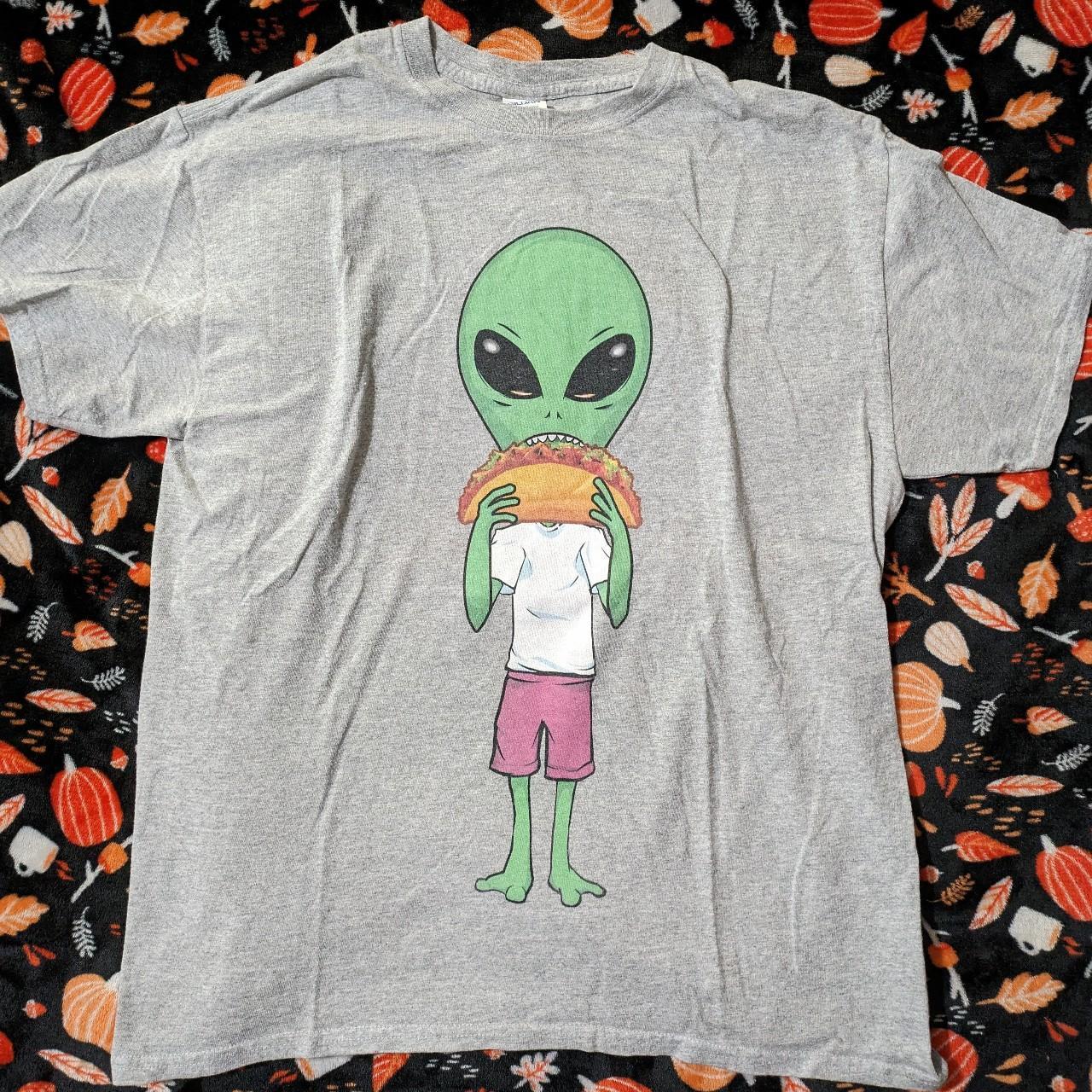 Alien Eating Taco T-shirt #Alien #Aliens #Taco... - Depop