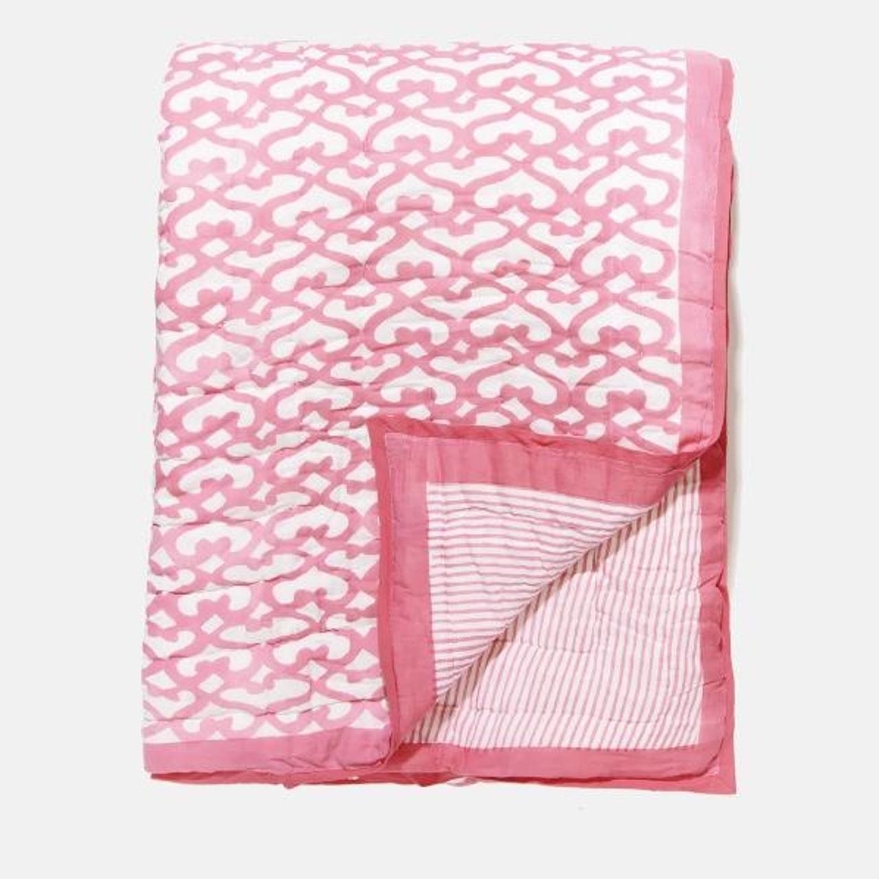 Pink Roller Rabbit big cata quilt in king size but... - Depop