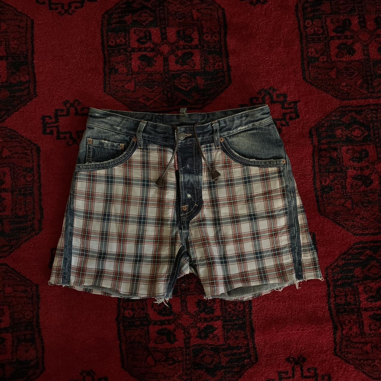 Dsquared2 Men's multi Shorts | Depop