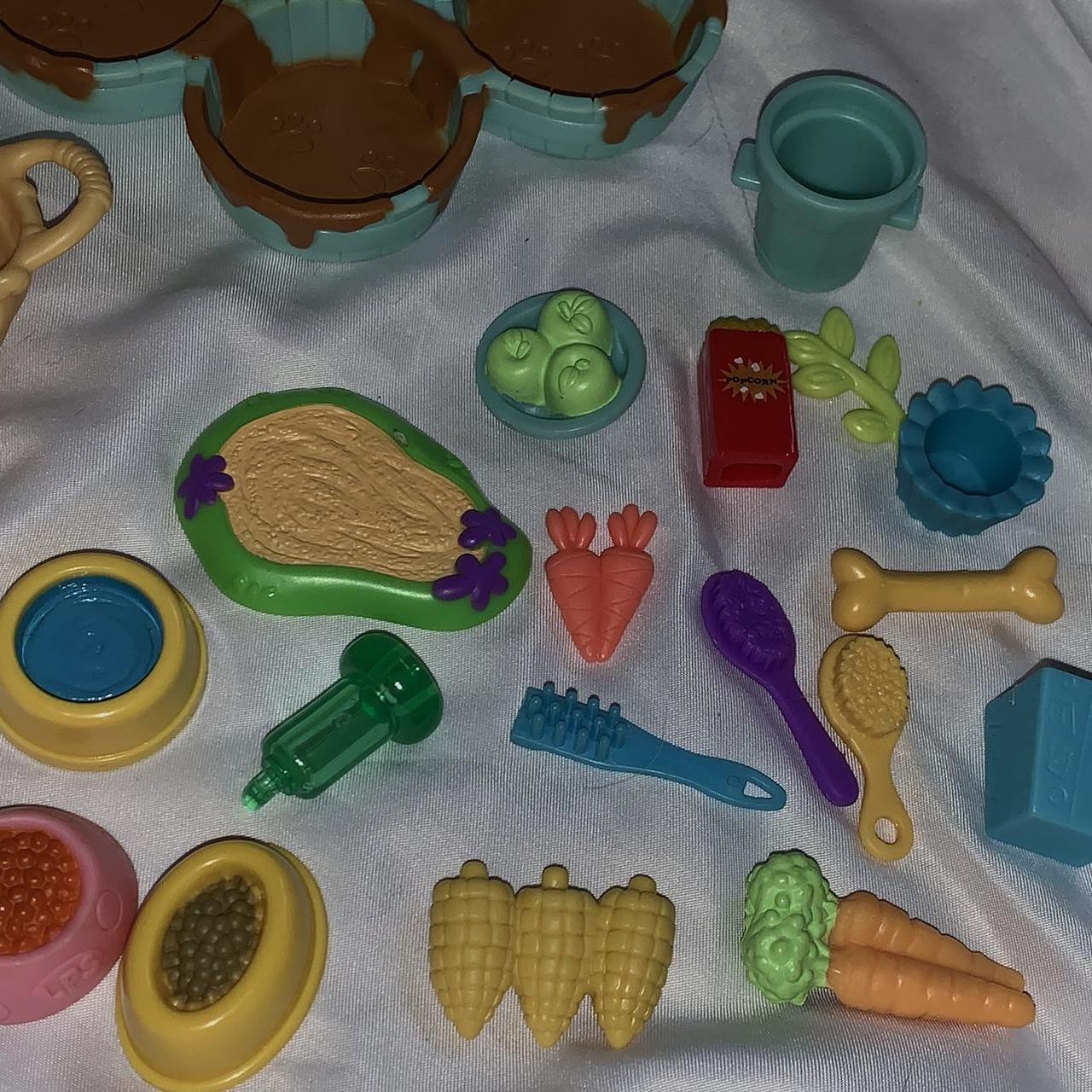 Littlest Pet Shop Pig Troth Accessories 21 Items!!... - Depop