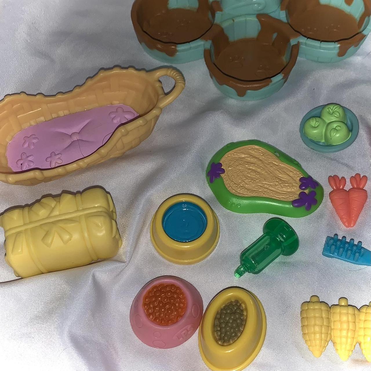 Littlest Pet Shop Pig Troth Accessories 21 Items!!... - Depop