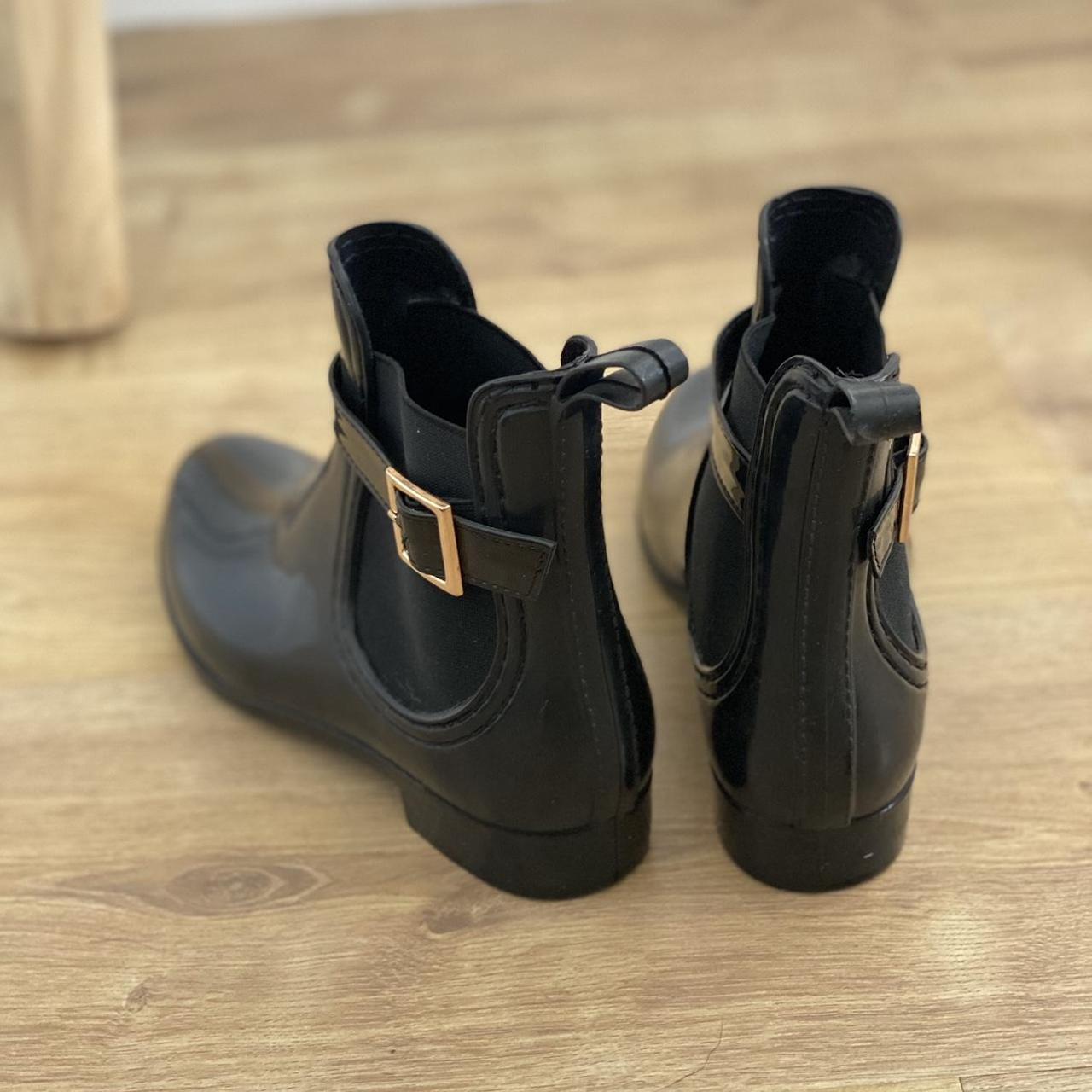 Seed Heritage Women's Black Boots | Depop