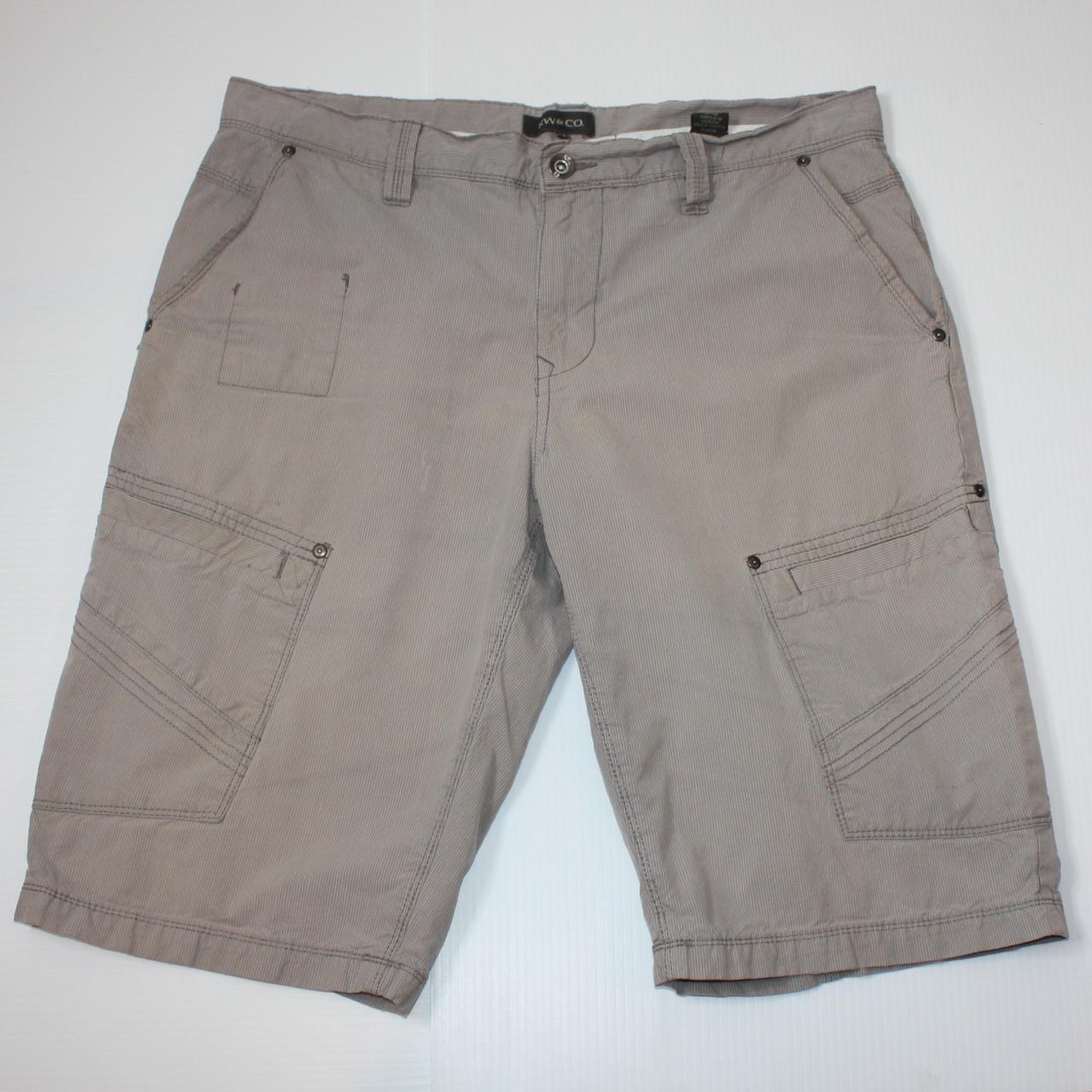 RW & Co. Men's Gray Shorts size 34 This listing is... - Depop