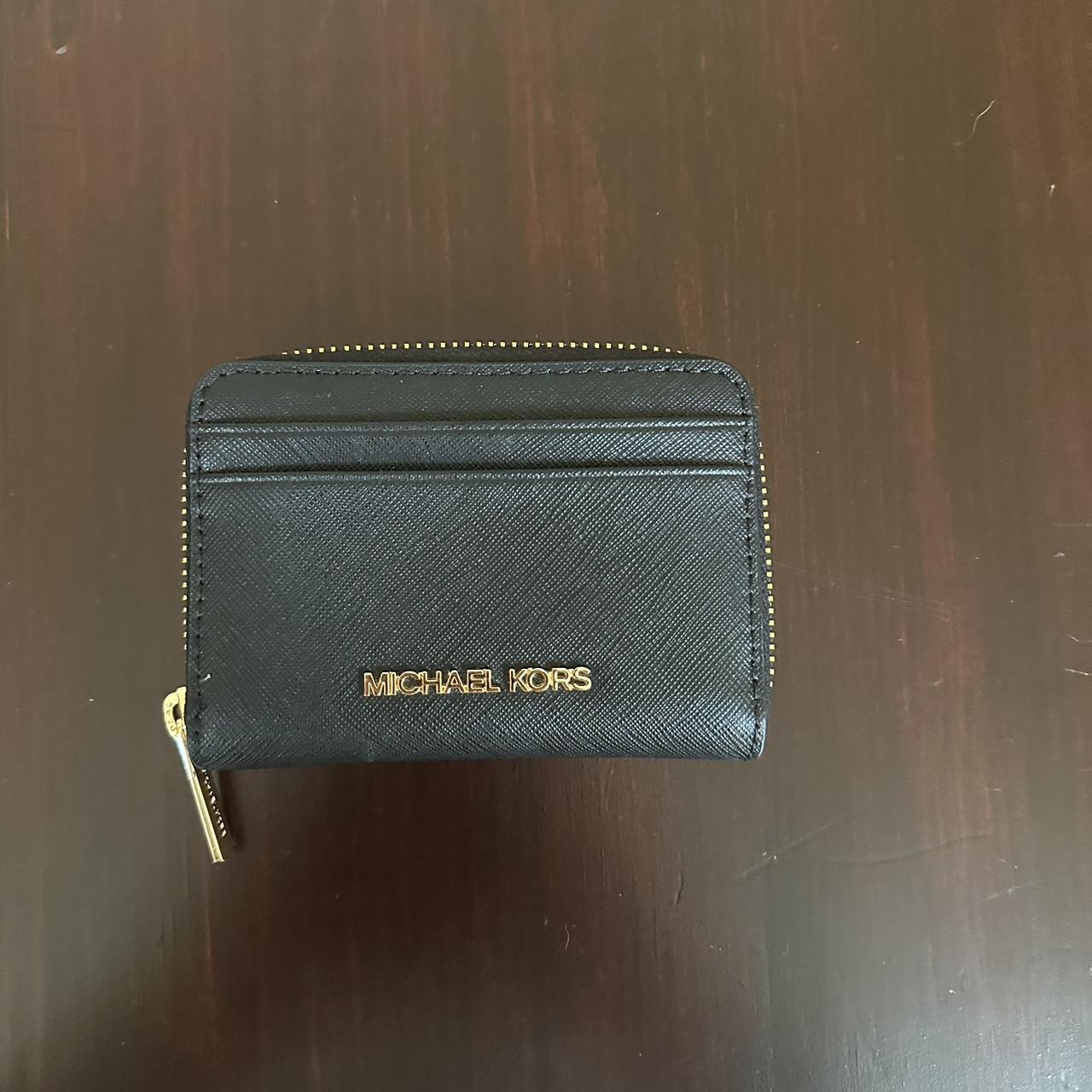 michael kors small wallet - Depop