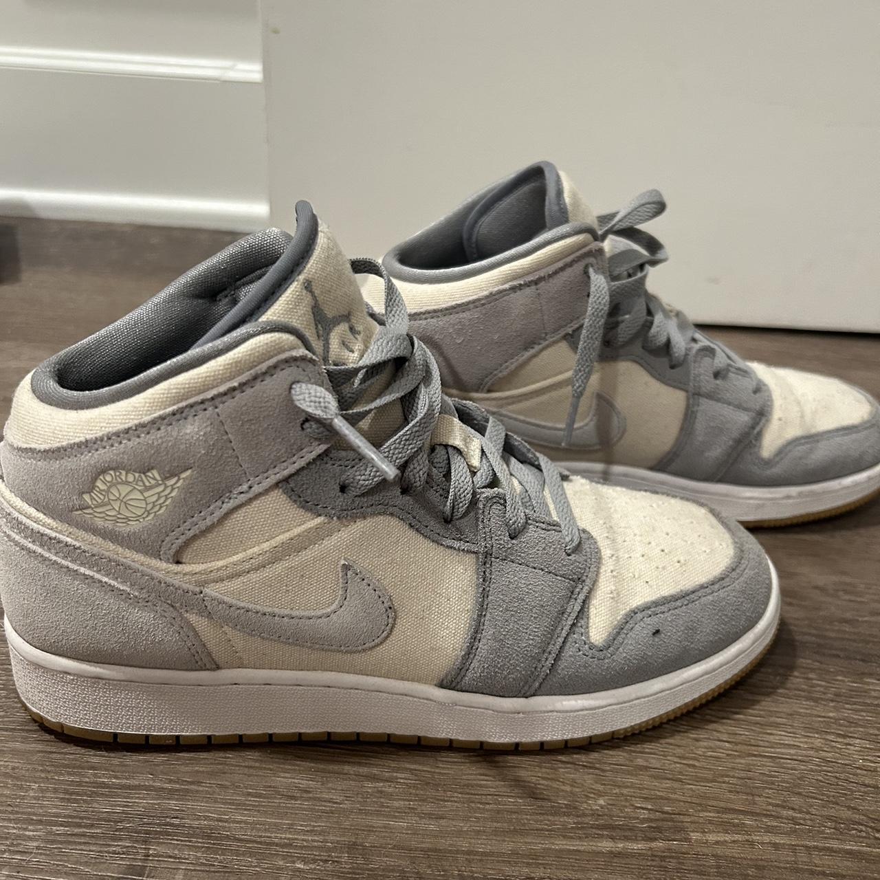 GREY AND CRÈME NIKE AIR JORDANS - Depop