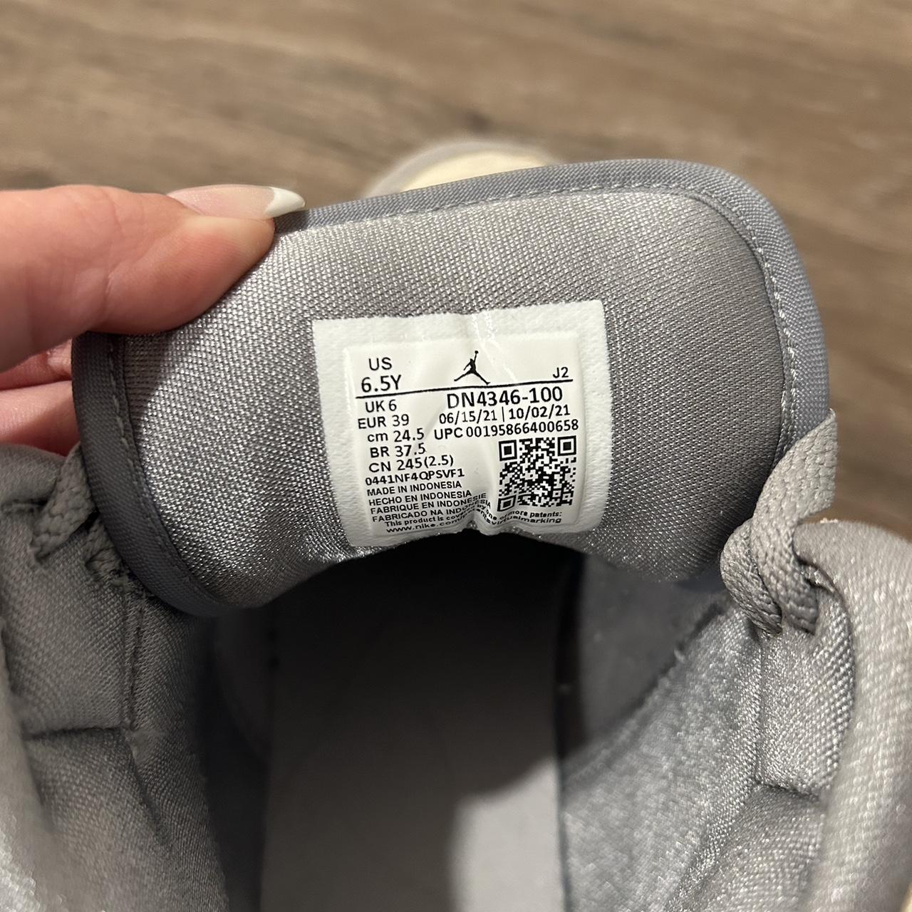 GREY AND CRÈME NIKE AIR JORDANS - Depop