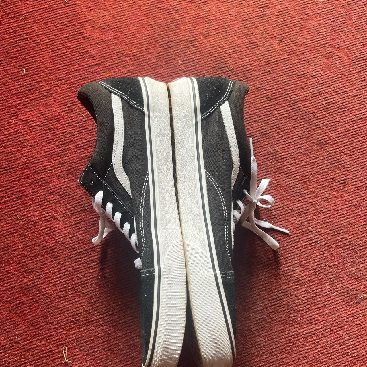Vans Men's Black and White Trainers | Depop