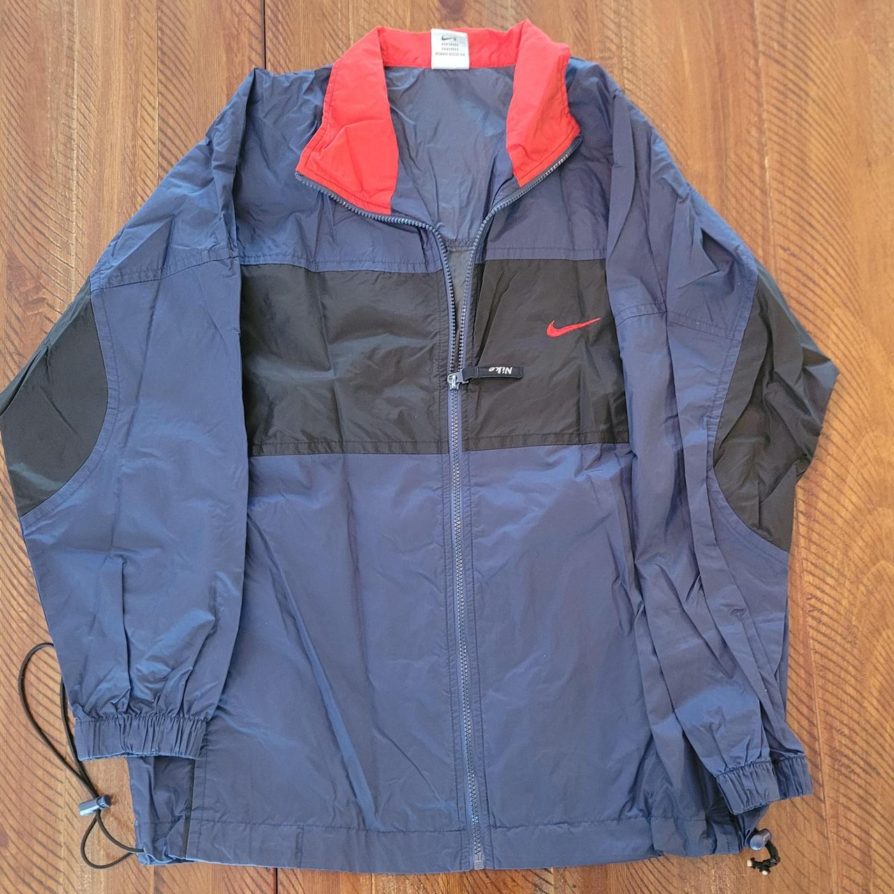 Nike vintage jacket xl - Depop