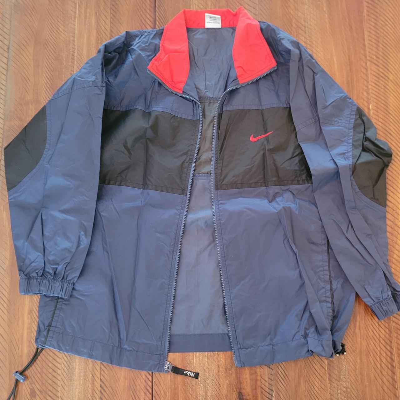 Nike vintage jacket xl - Depop