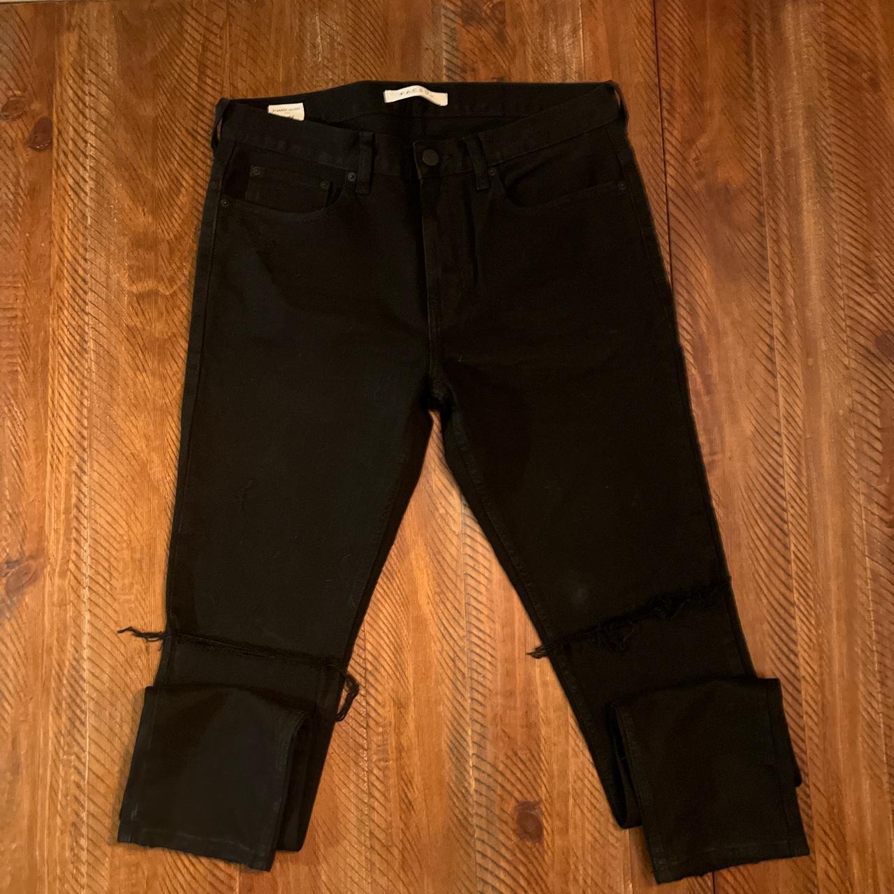 Pacsun black ripped jeans size 32x32 - Depop