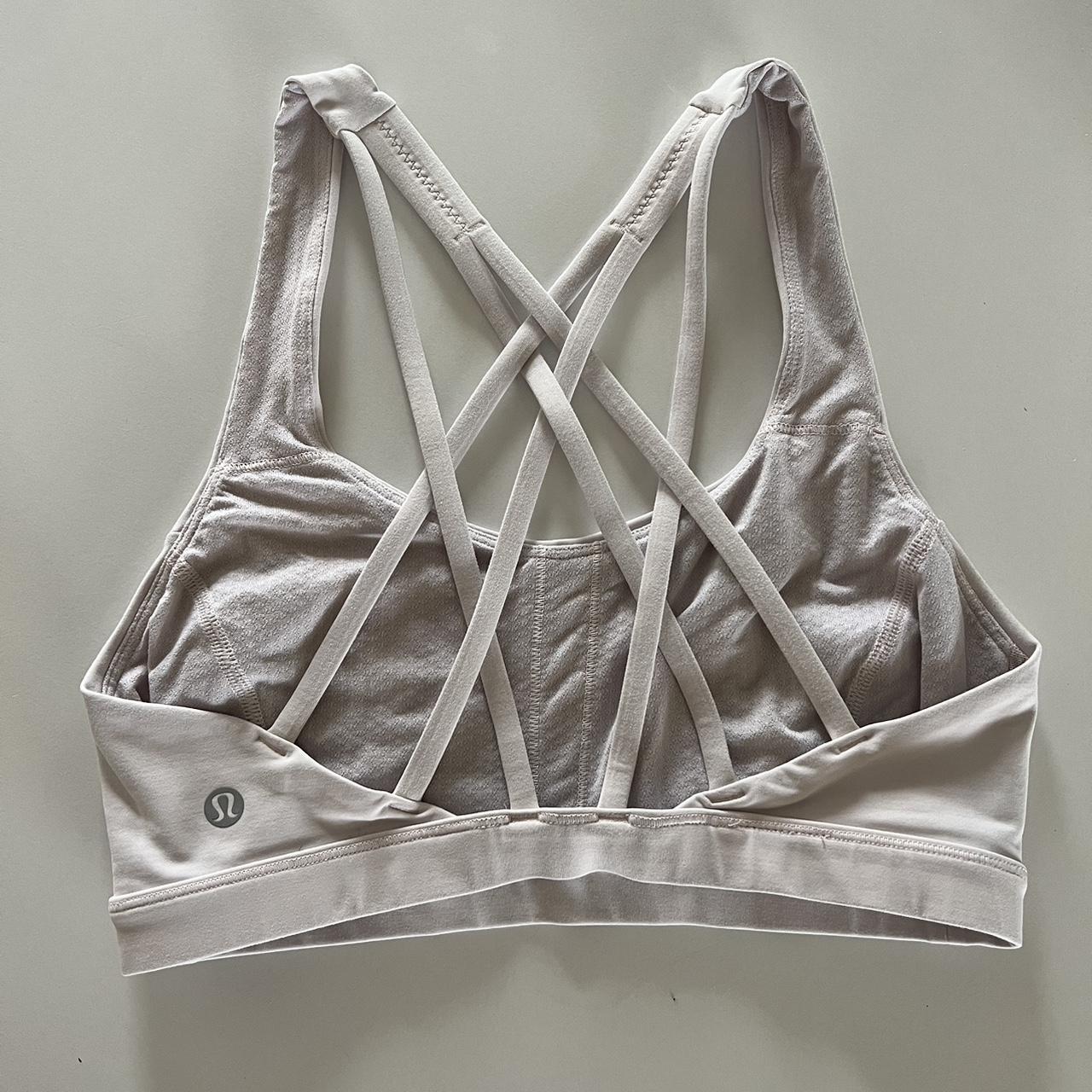 lululemon free to be serene bra size 4 no padding - Depop
