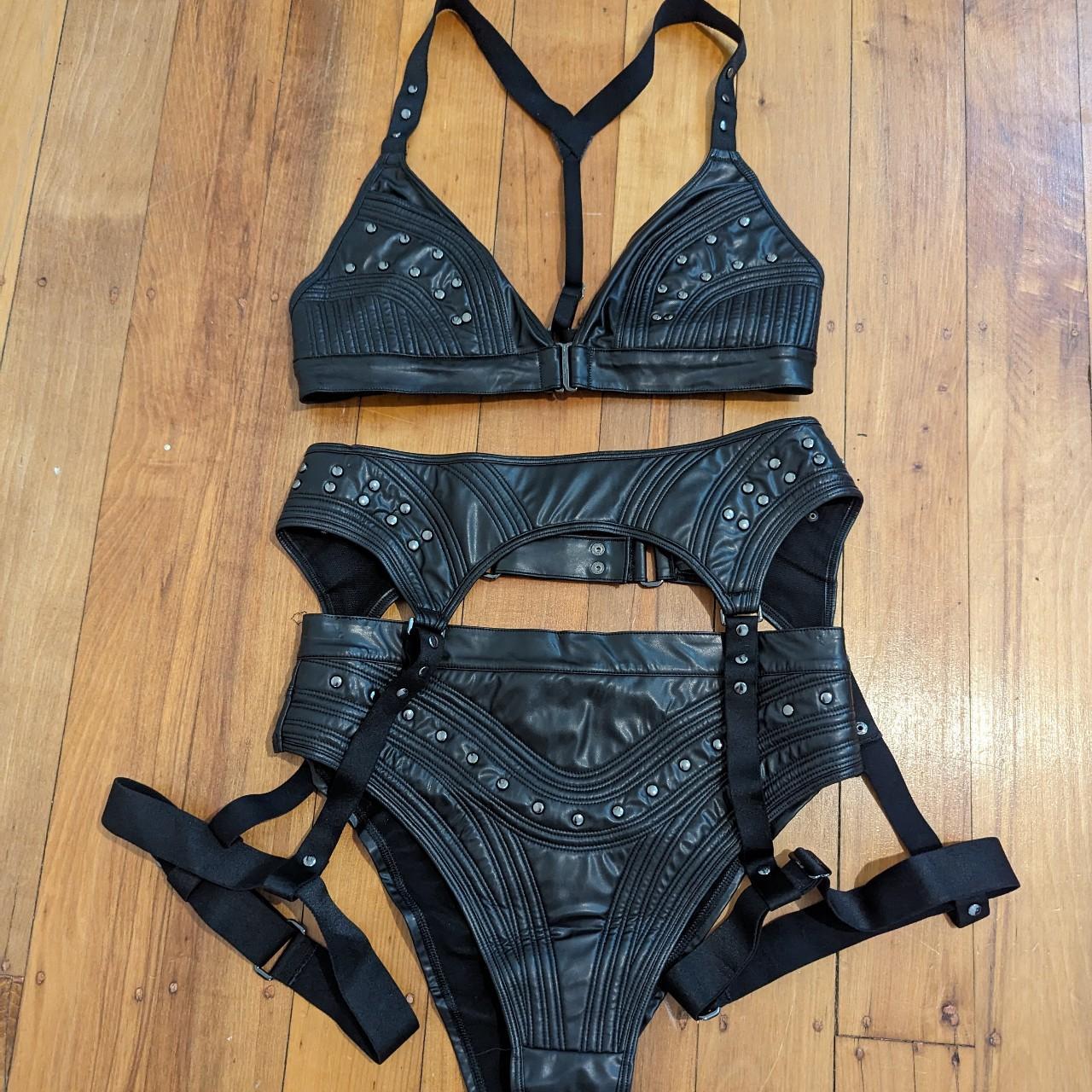Honey Birdette CONNIE set. In near or brand new... - Depop Honey Birdette CONNIE set. In near or brand new... - Depop