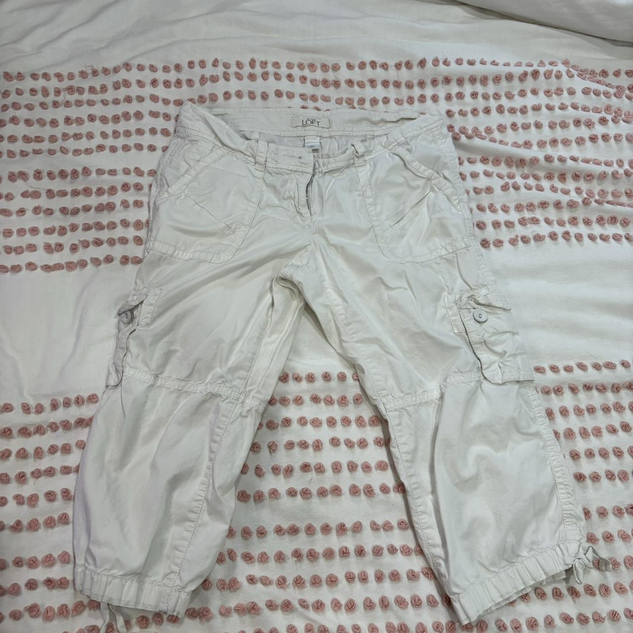 White Cargo Capri Pants 🪷 size - tagged 4P, around... - Depop