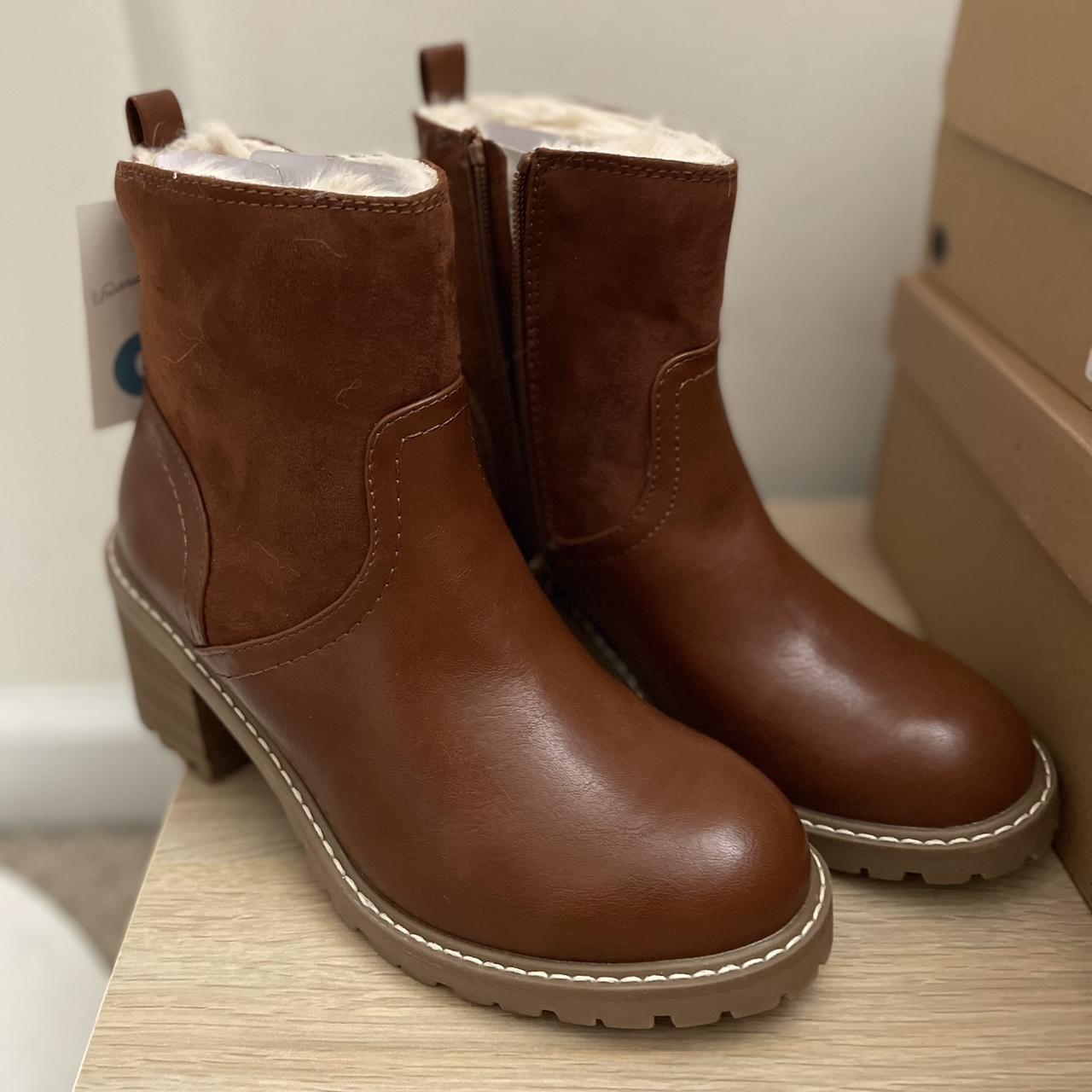 Universal Thread Women's Boots | Depop