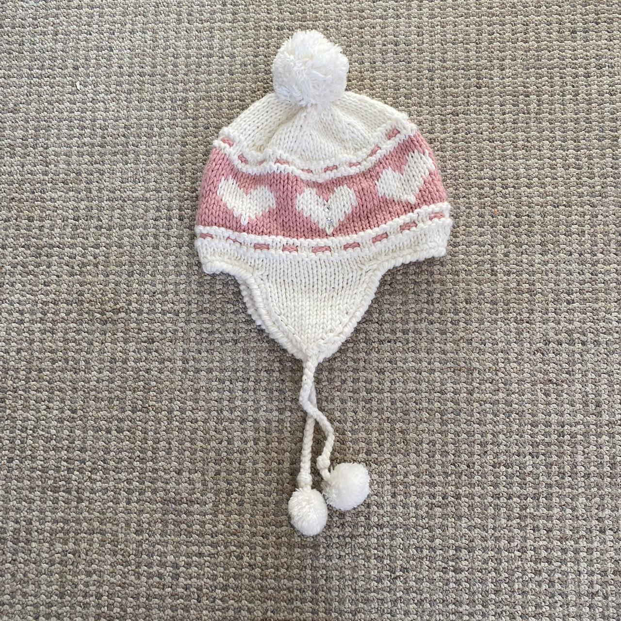 cutest little snow hat has a bow/ribbon perfect... - Depop