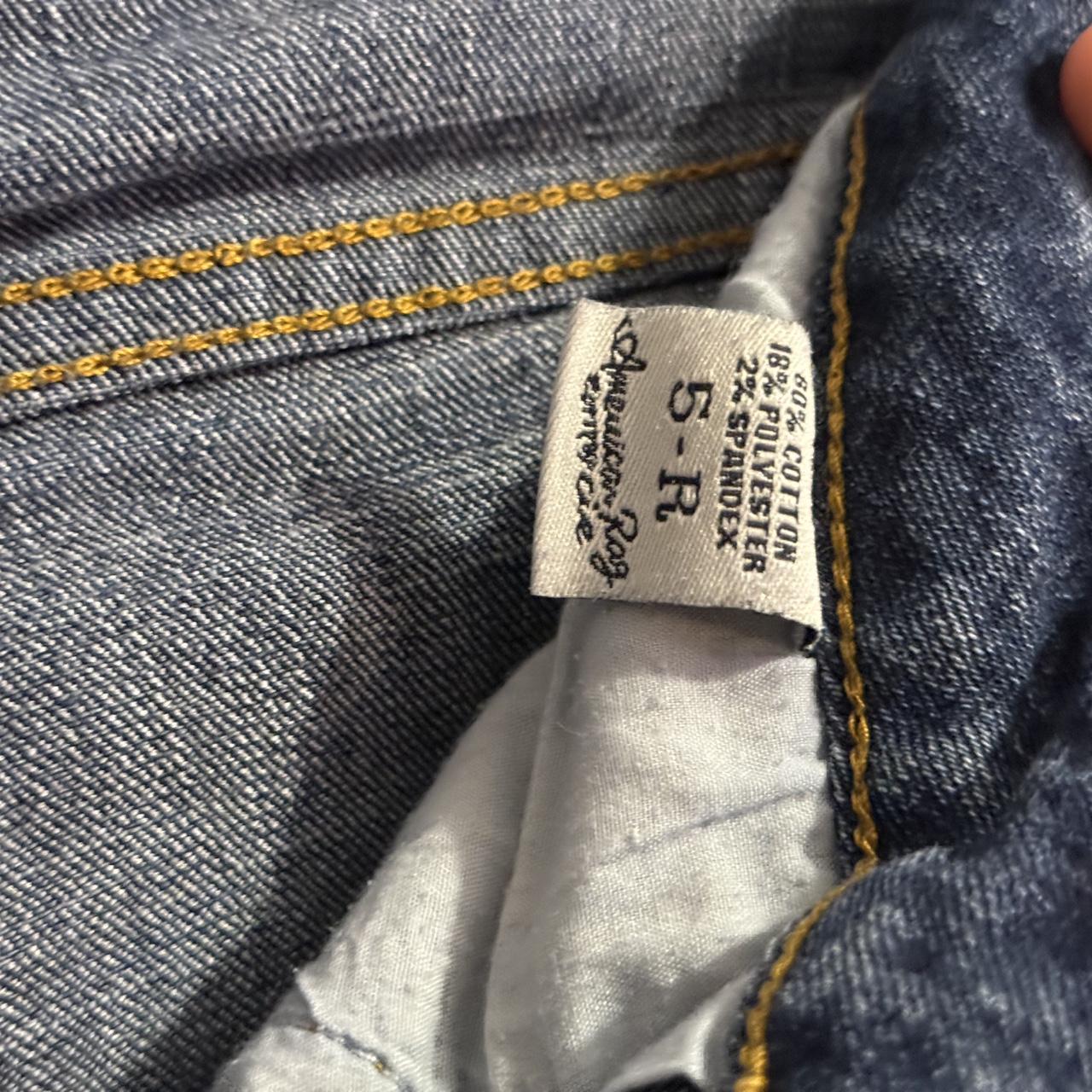 lose rise bootcut jeans Size: 5R -rips at the bottom... - Depop