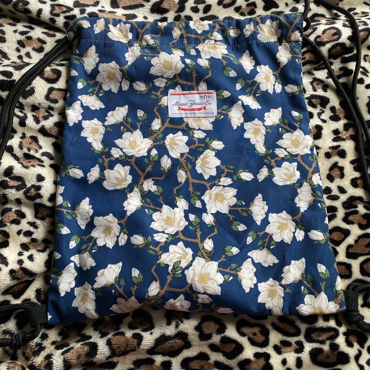 floral drawstring bag - Depop