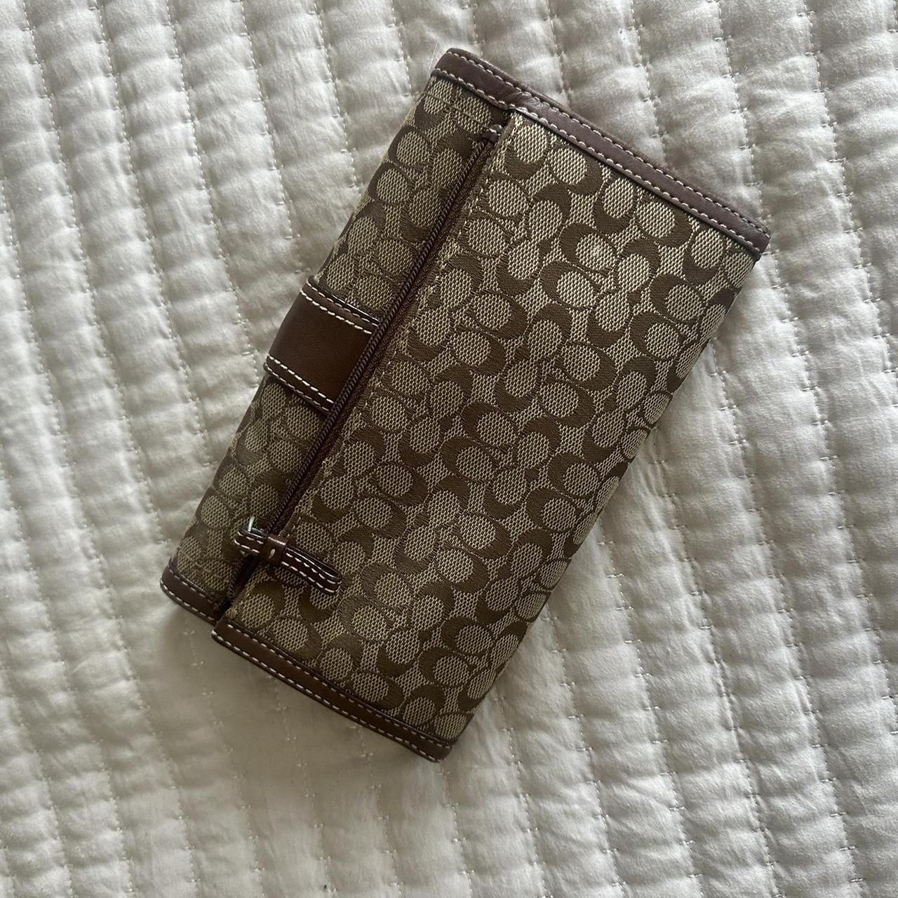 Coach vintage Wallet - no flaws -2000s -lots of... - Depop