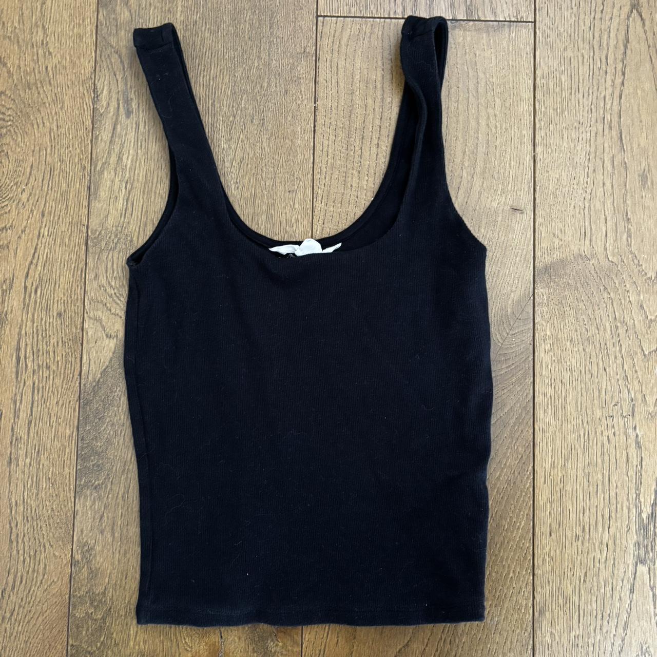 Black tank top ribbed glassons. | Depop