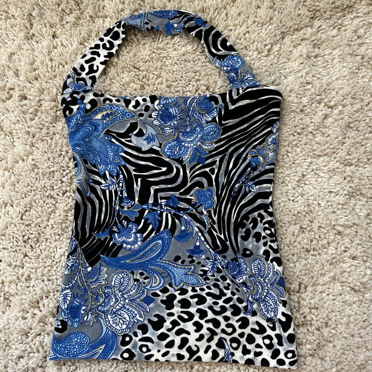 Cache Halter Top 💙 stretchy material, comfy Can... - Depop