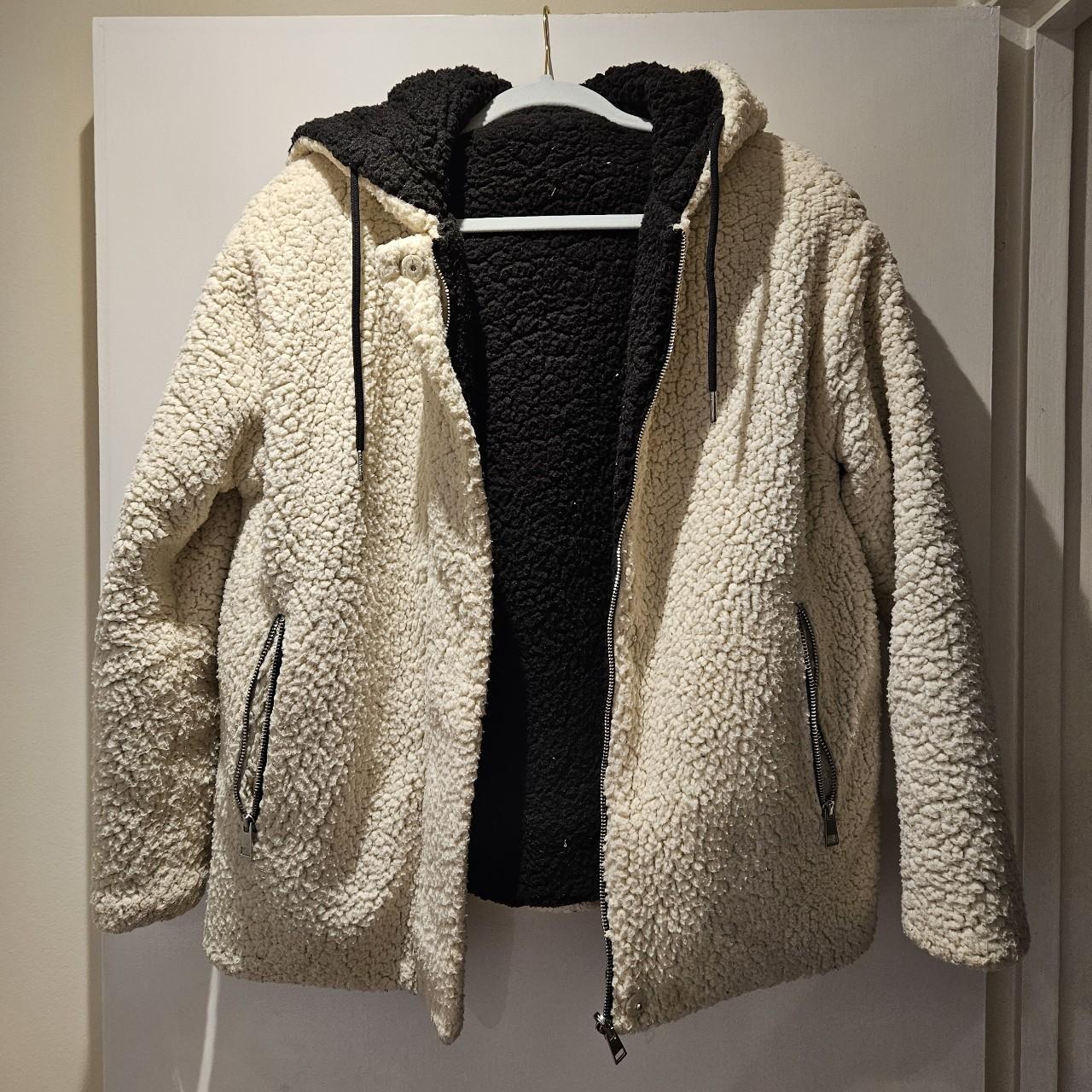 Pull & Bear reversible teddy jacket Very soft and... - Depop