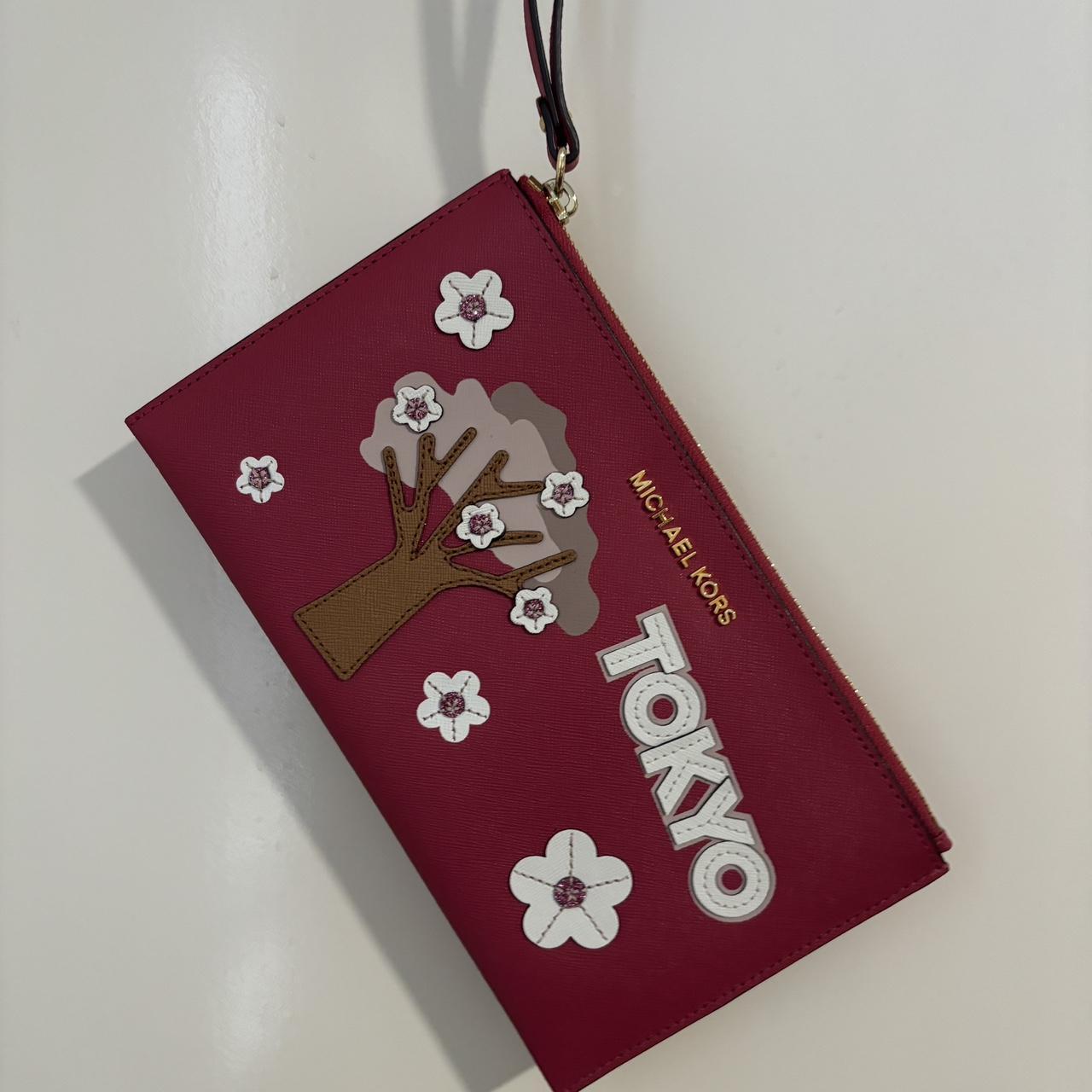 Michal Kors Tokyo wrist bag Wrist strap Internal 6... - Depop