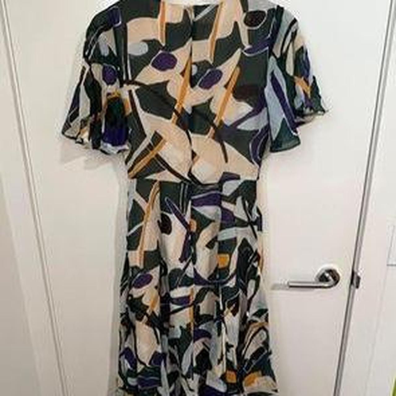 Gorman silk dress Size 6 Shell silk Lining cotton... - Depop