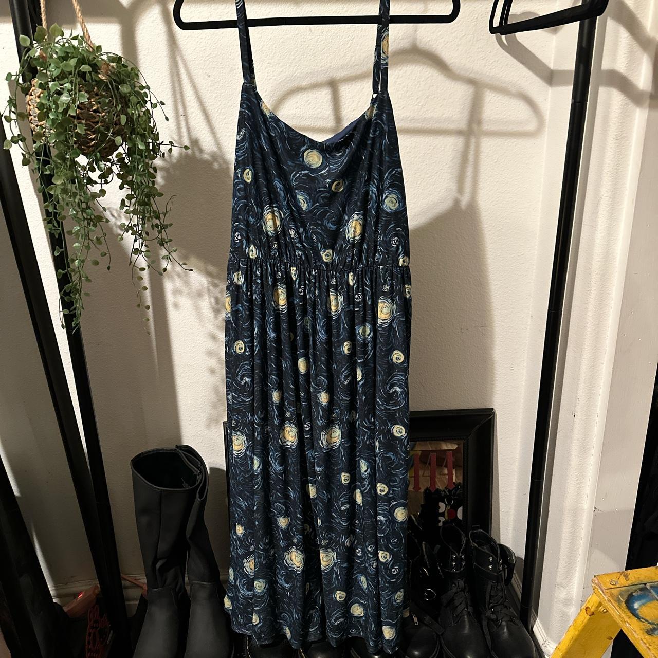 Hot Topic Women's Blue and Yellow Dress | Depop