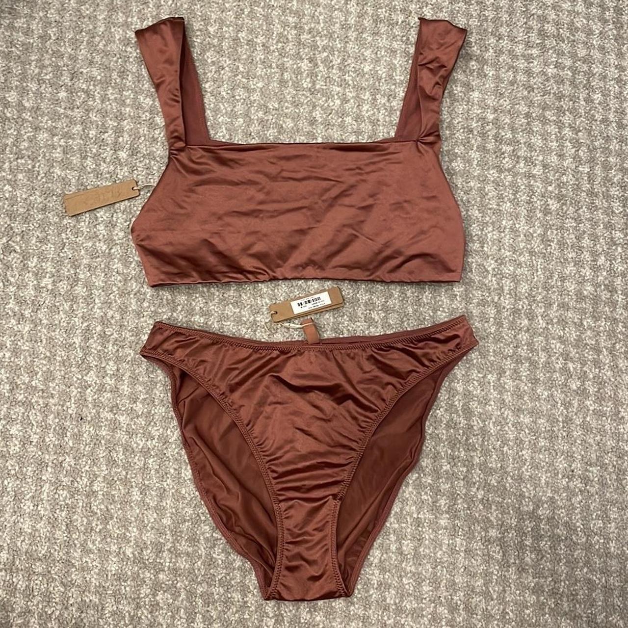 Skims set. Bought it and couldn’t return. Size M - Depop
