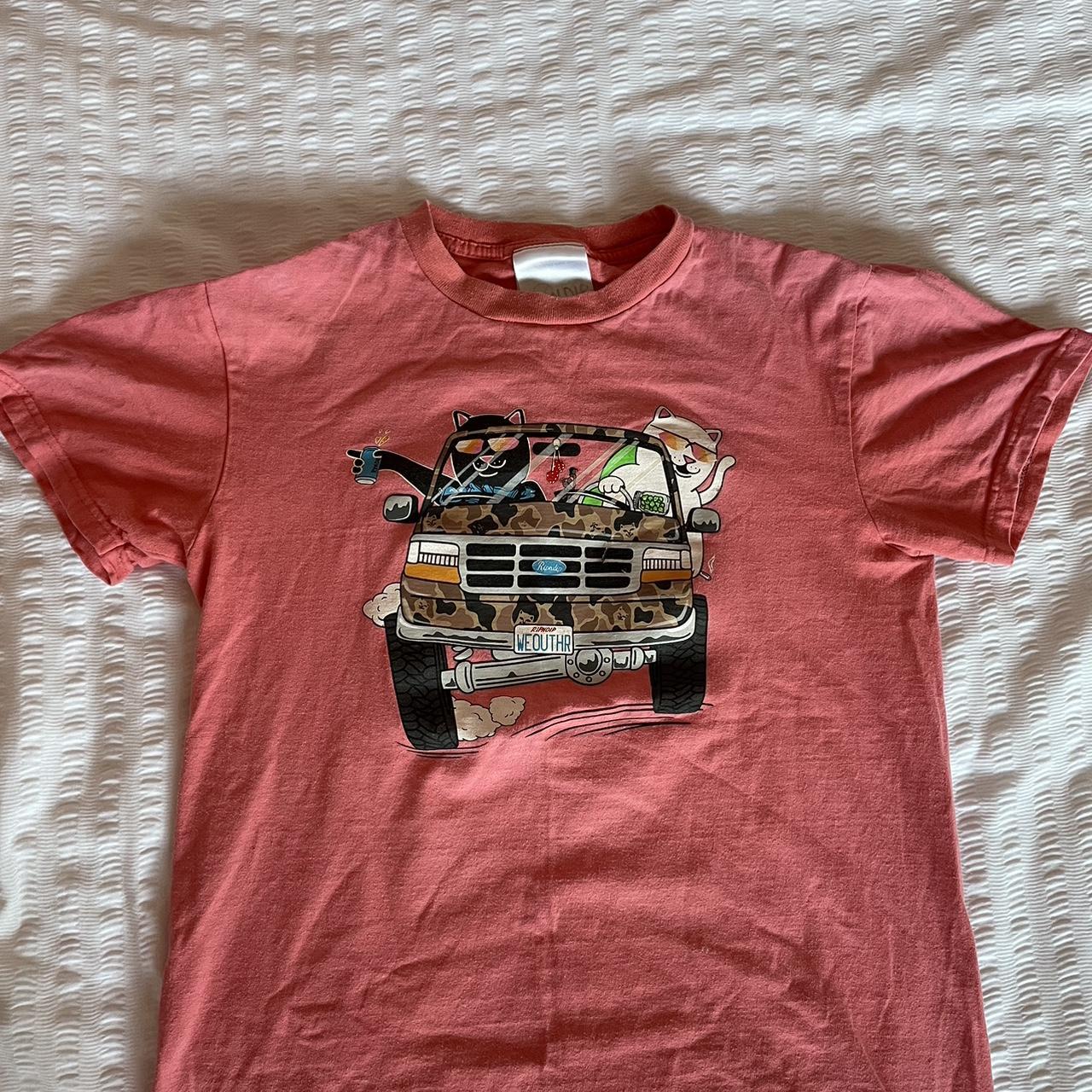 The cutest rip’n’dip t shirt size small The actual... - Depop