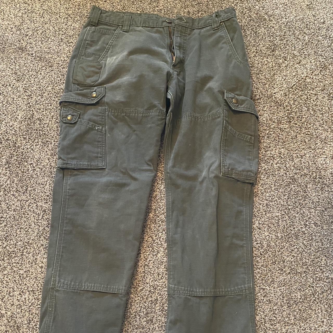Carhartt Cropped Cargos - Depop