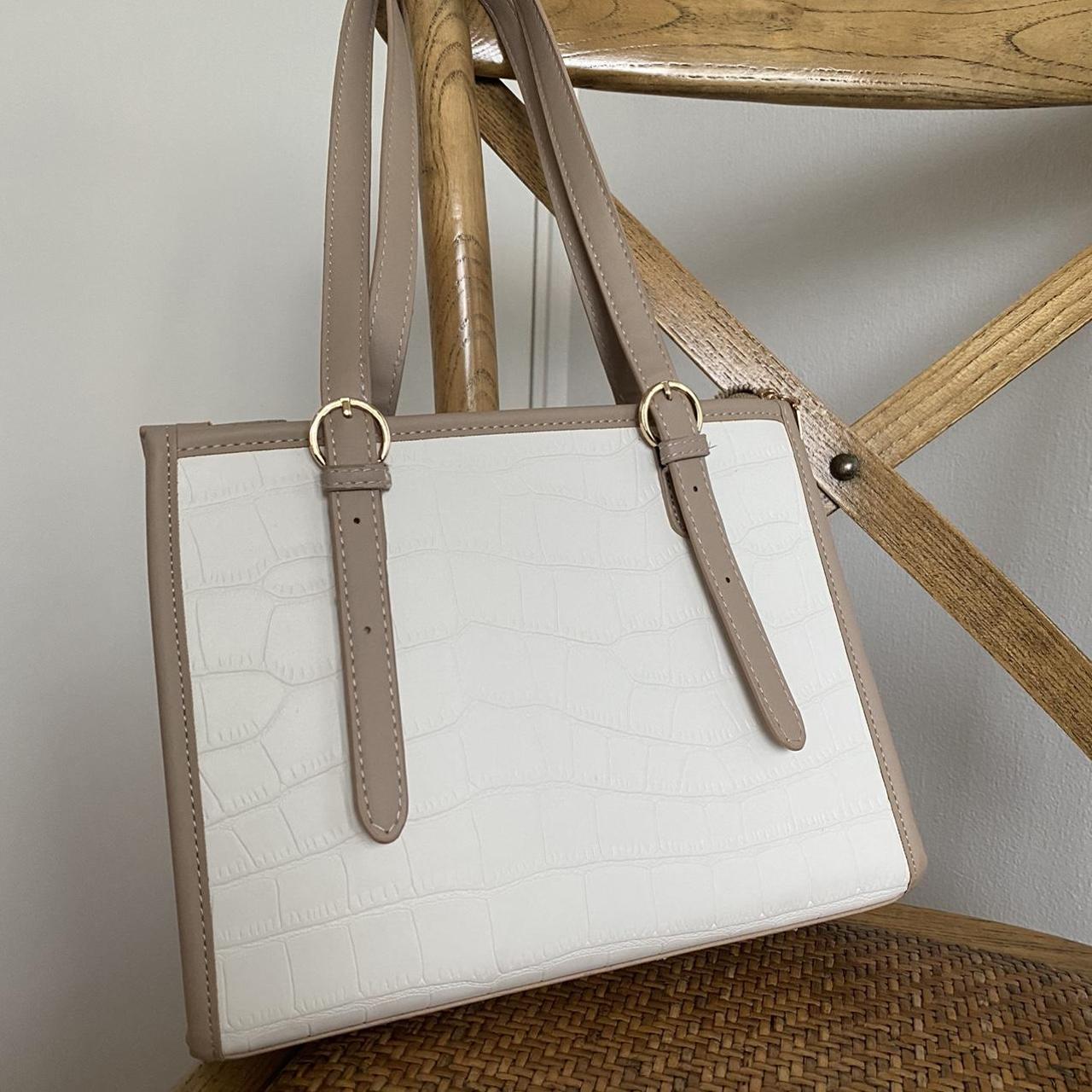 White and beige faux crocodile handbag Perfect for... - Depop